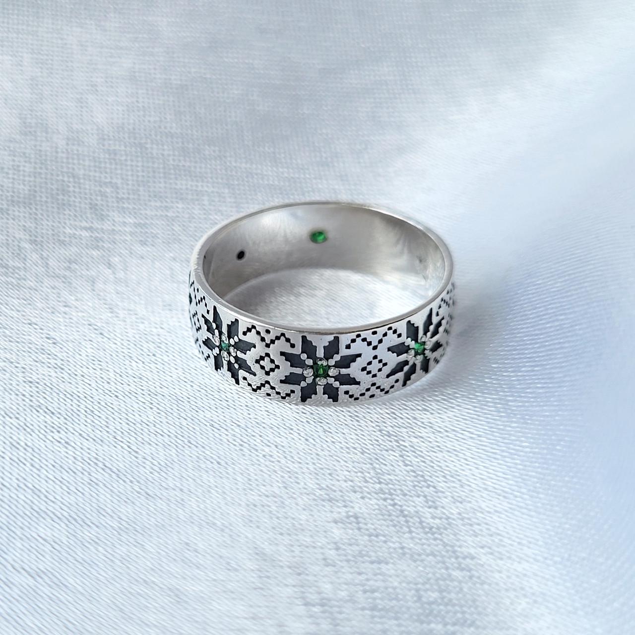 ᐉ Каблучка Вишиванка з зеленим камінням р 17 5 срібло 925 проби 2 70г • Краща ціна в Києві