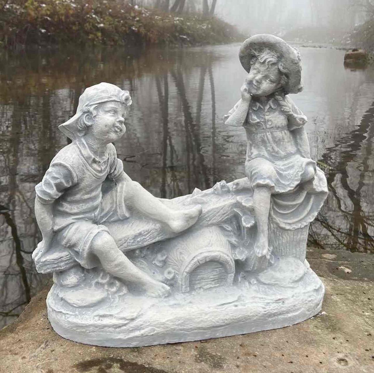 ᐉ Садова фігура статуетка Хлопчик і дівчинка з цементу ручна робота 35 см 705976 • Краща ціна