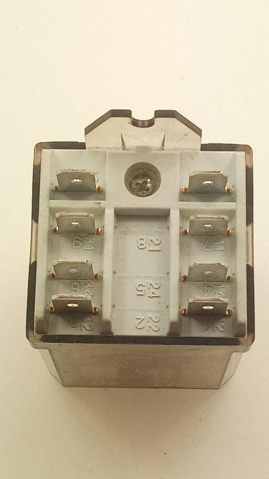 ᐉ Реле Finder 62.82.8.230.0000 230 AC 16A 250VAC DPDT 2C (21759 ...